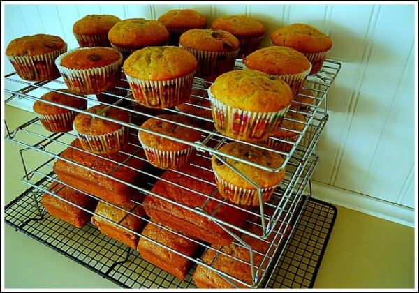 Holiday Baking, Cooling Racks, and a Giveaway!